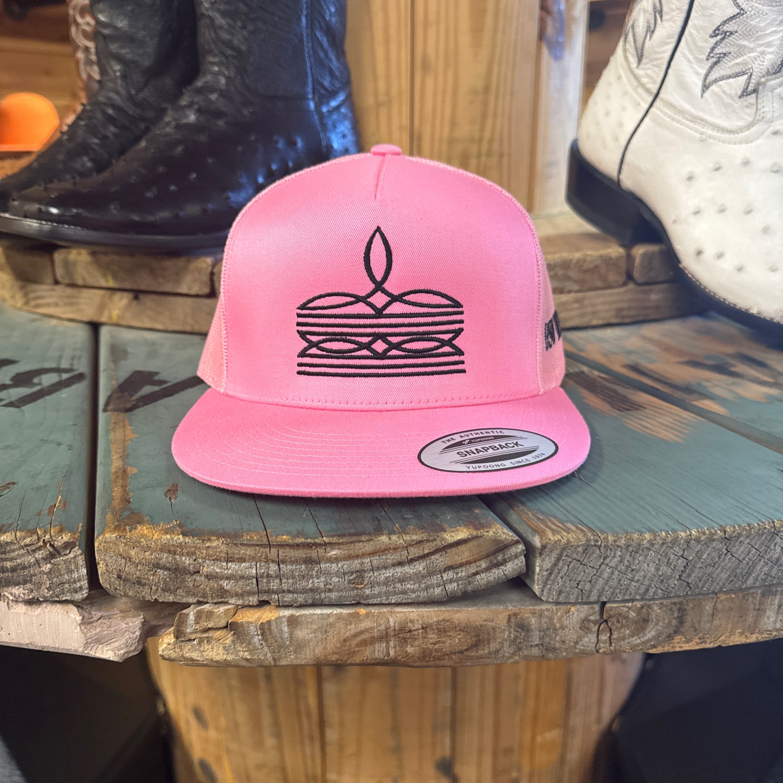 OSO WEAR “MEDALLION” | El Oso Western Wear